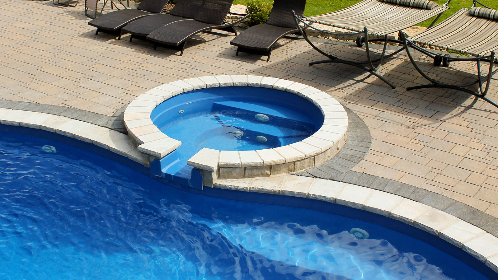 The Treasure Spa - hot tub fun & rest - Imagine Pools