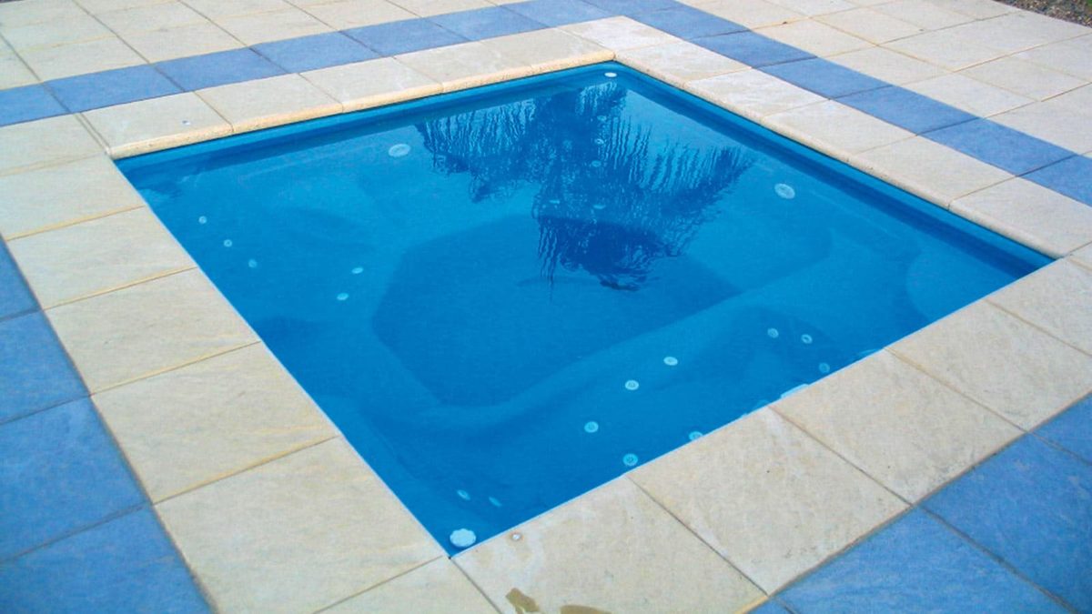 The Square Dream Spa - hot tub hydrotherapy - Imagine Pools