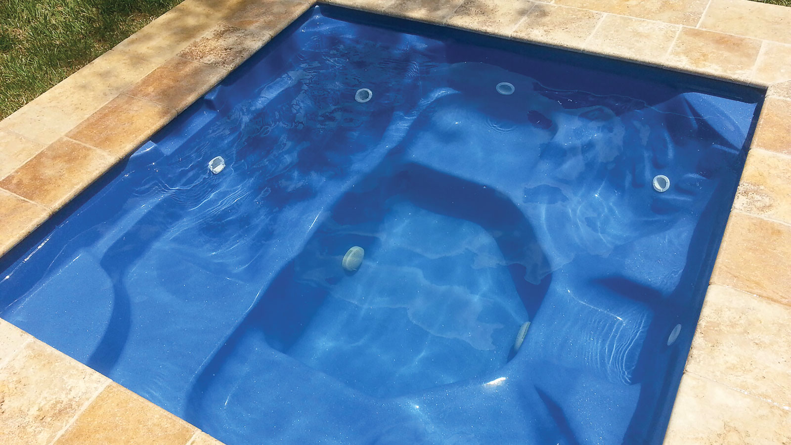 The Square Dream Spa - hot tub hydrotherapy - Imagine Pools