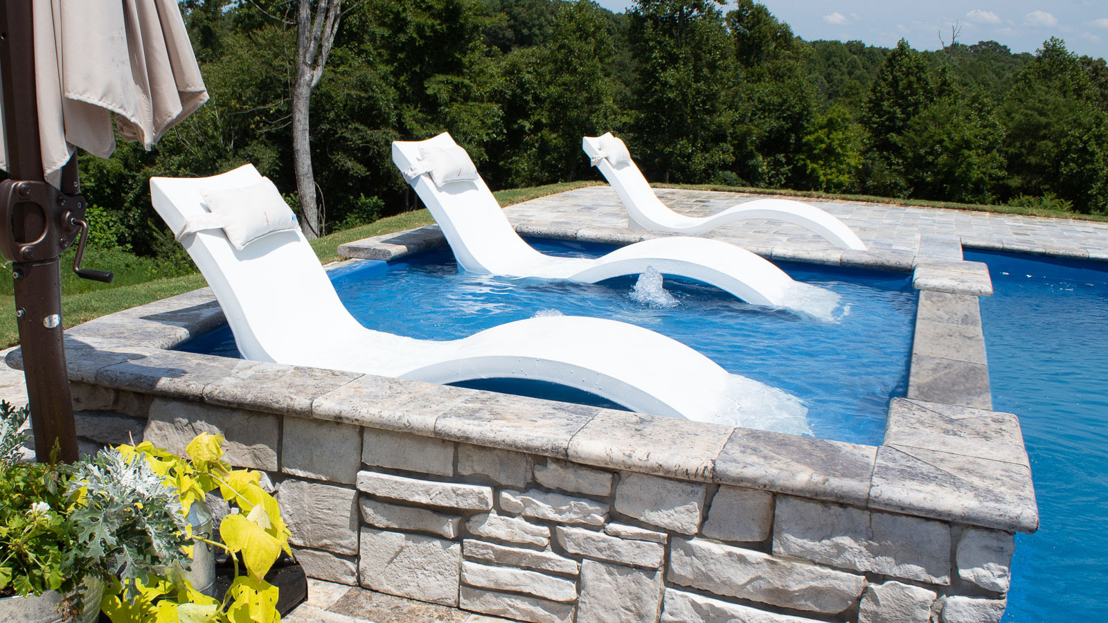 The Lagoon - extra long pool tanning ledge - Imagine Pools