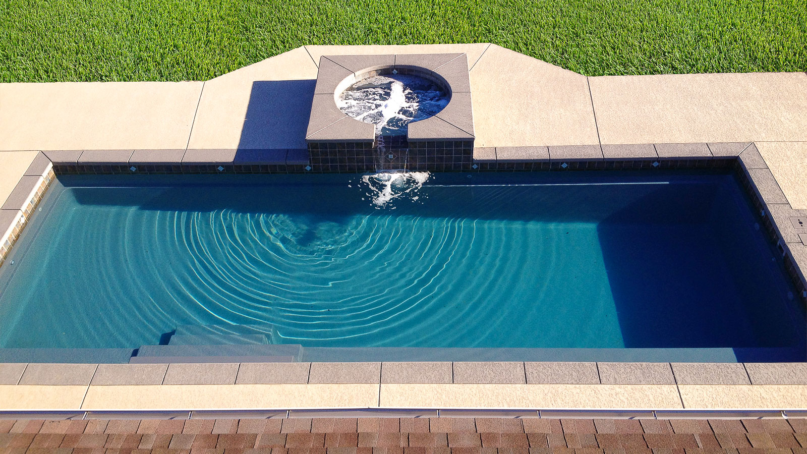 The Marvelous - rectangle fiberglass swimming pool - Imagine Pools