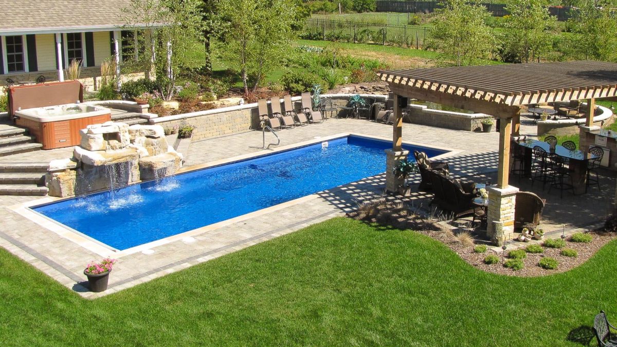 The Marvelous - rectangle fiberglass swimming pool - Imagine Pools