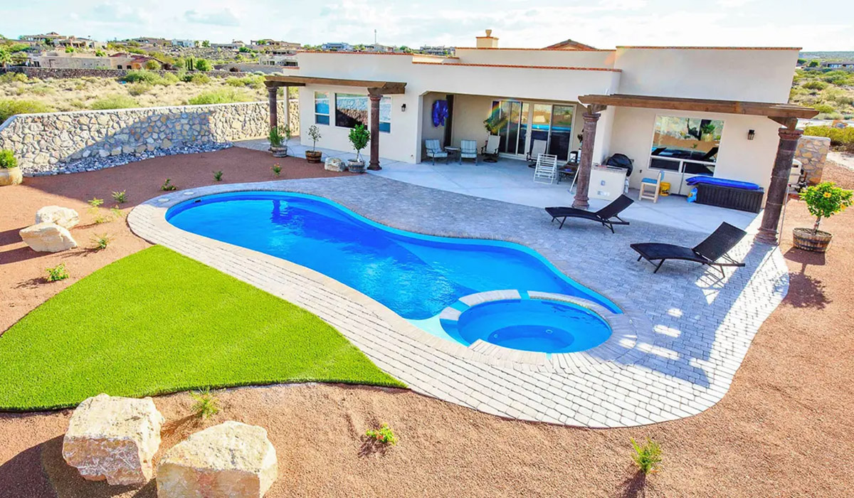 Transform Your New Year's Resolutions with a fiberglass Pool - Imagine ...